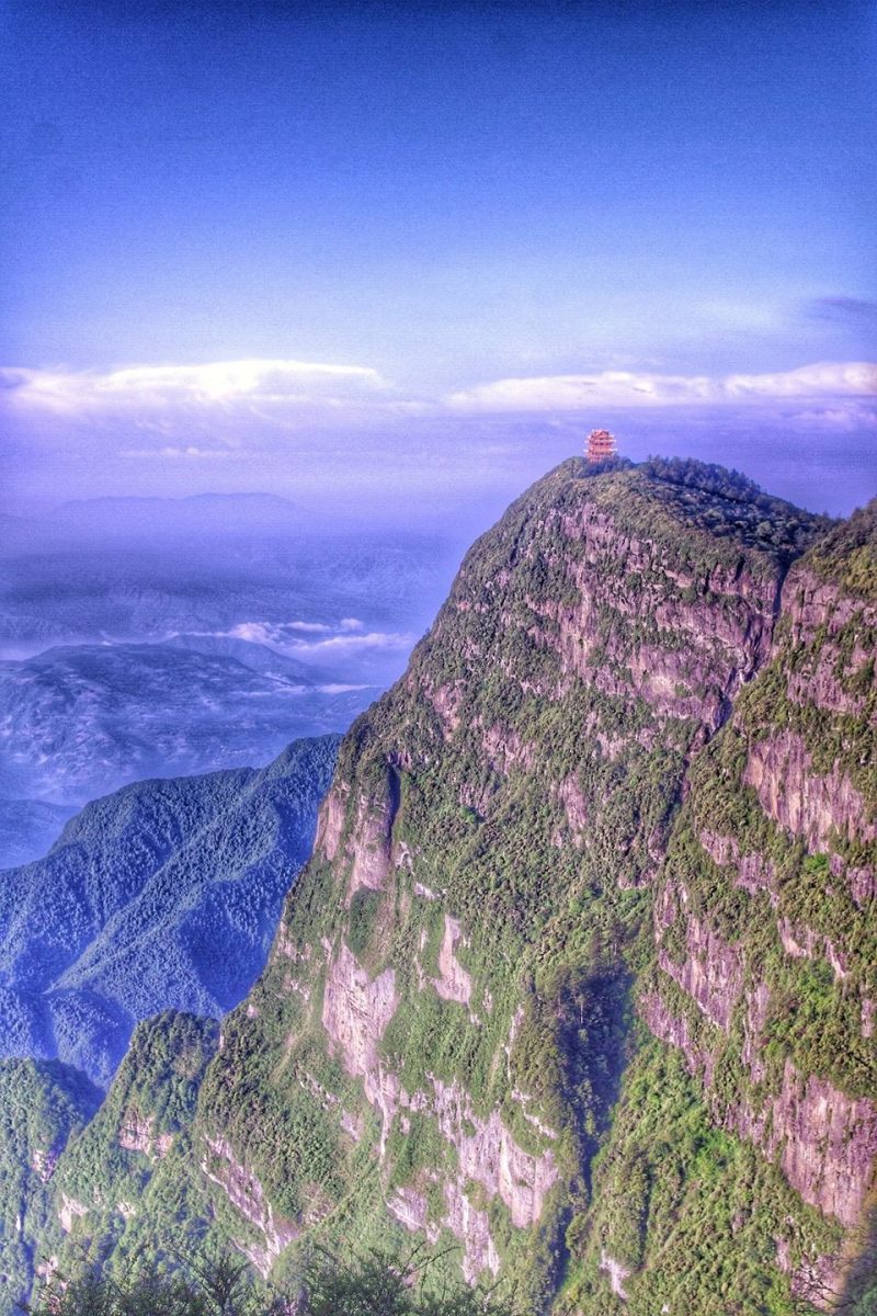 Mount Emei Hike: Scenery At 3,099 m High