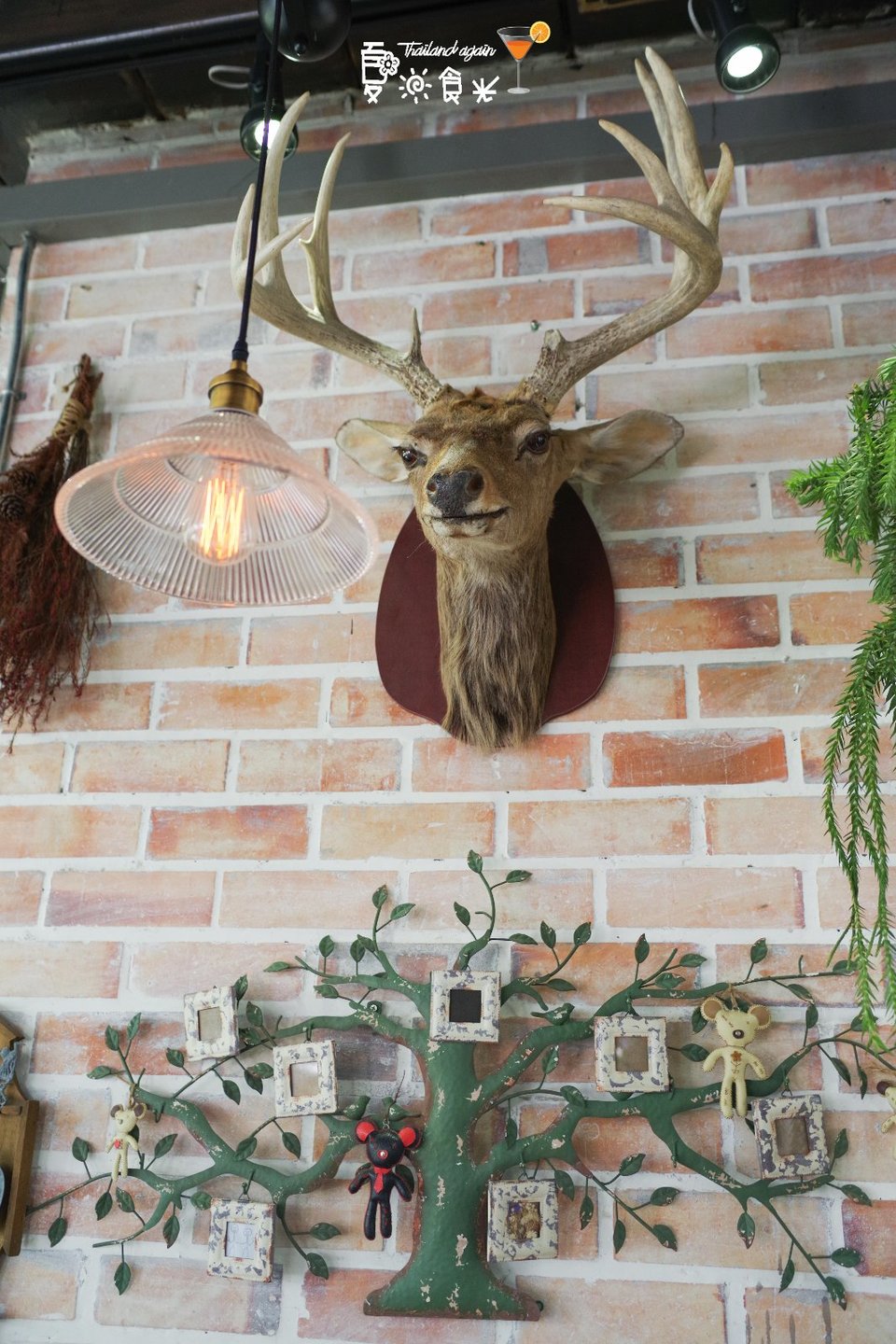 B-Story Cafe: The Fairytale Garden Themed Cafe In Bangkok
