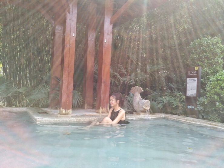 Chongqing Hot Spring: Let's Bathe Under The Sky In Tongjing Hot Spring