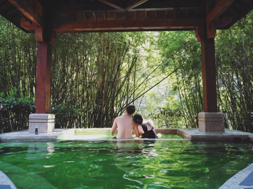 Chongqing Hot Spring: Let's Bathe Under The Sky In Tongjing Hot Spring