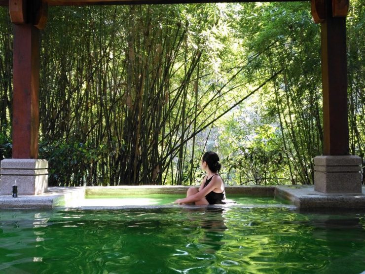 Chongqing Hot Spring: Let's Bathe Under The Sky In Tongjing Hot Spring