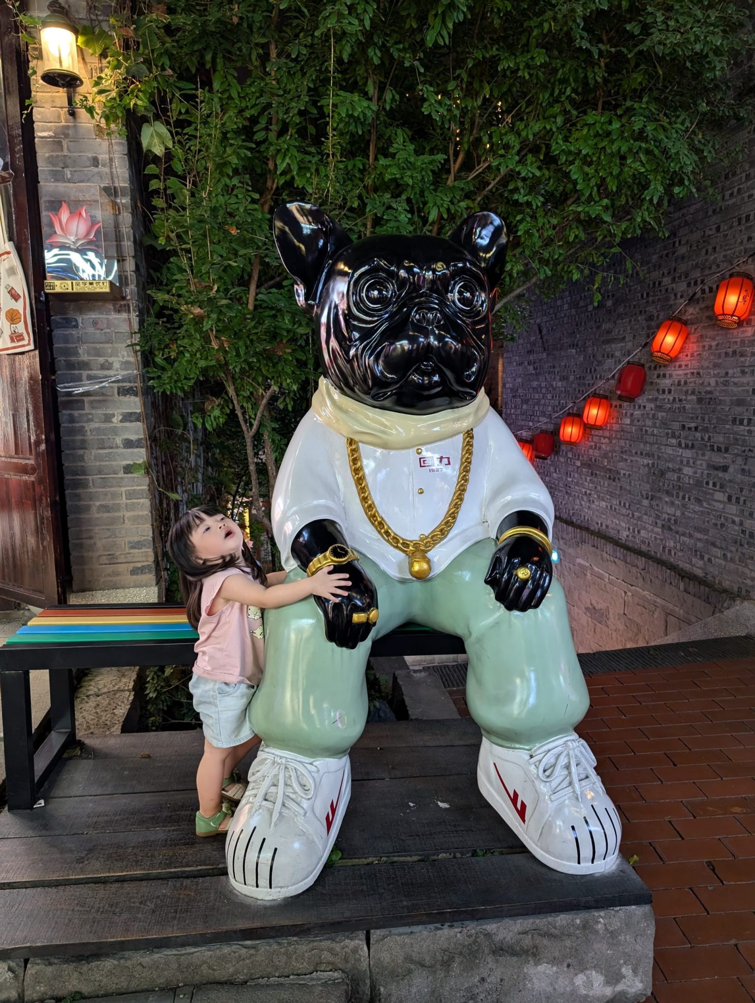 Evening Walk in Shibati Chongqing: Discovering the Historic 18 Steps