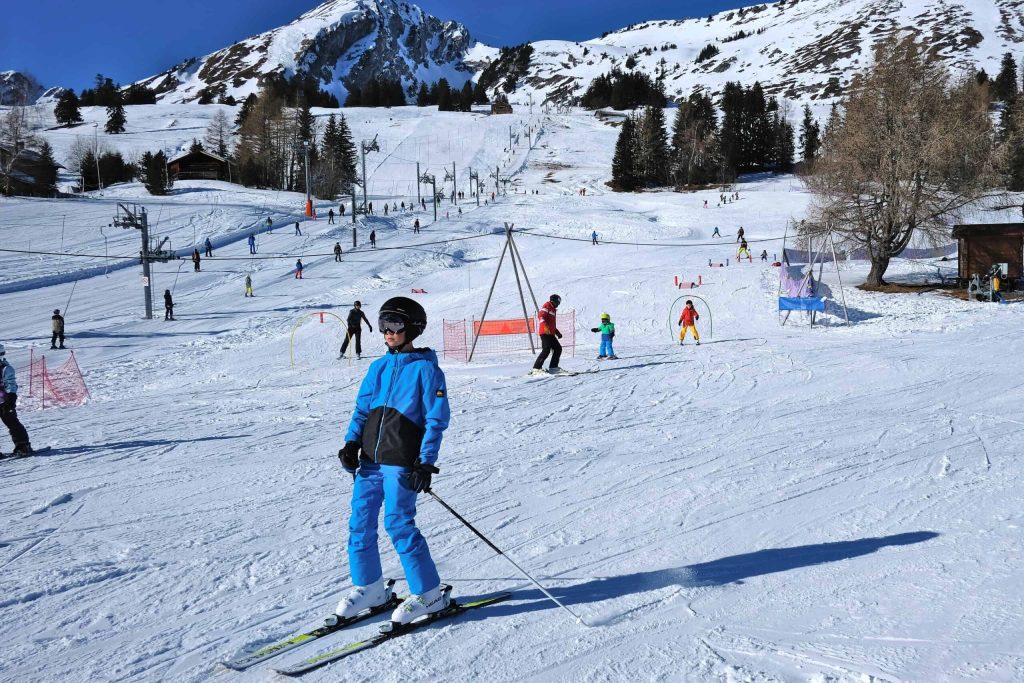 Best Ski Resorts for Beginners (First-Time & Early Learners Guide)