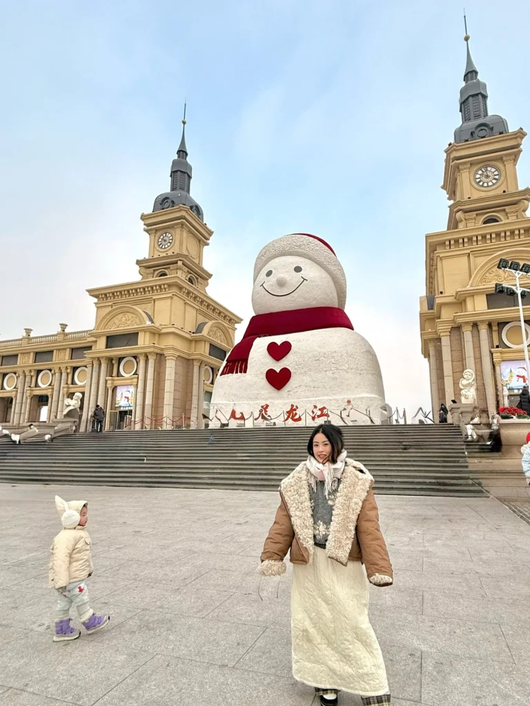 Visiting Harbin’s Music Corridor Giant Snowman in Winter